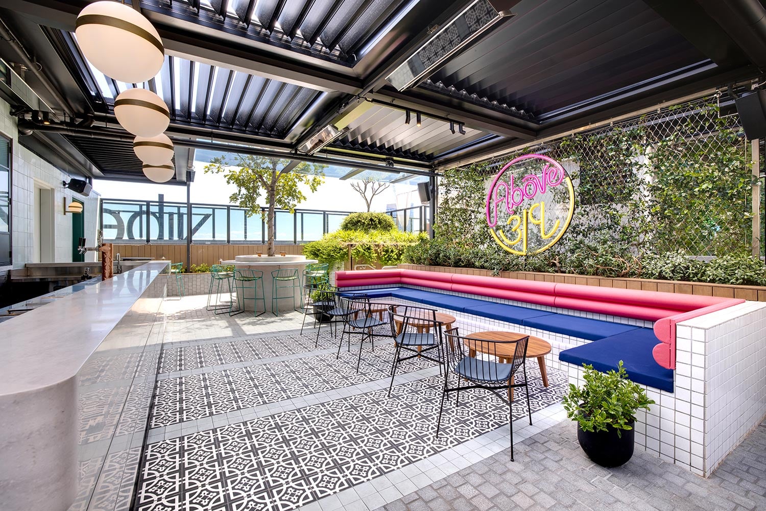 Above 319 | Rooftop Bars in Sydney | Best Restaurants of Australia