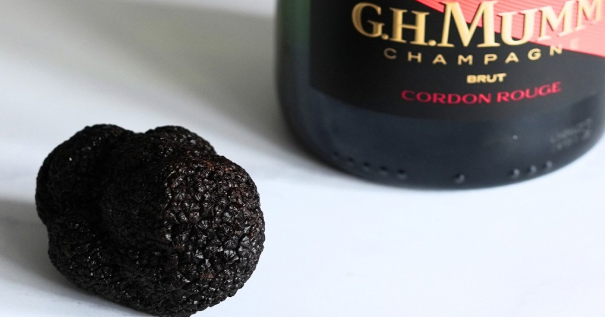 Mumm Champagne and Truffle Dinner at Four Frogs Creperie Circular Quay ...