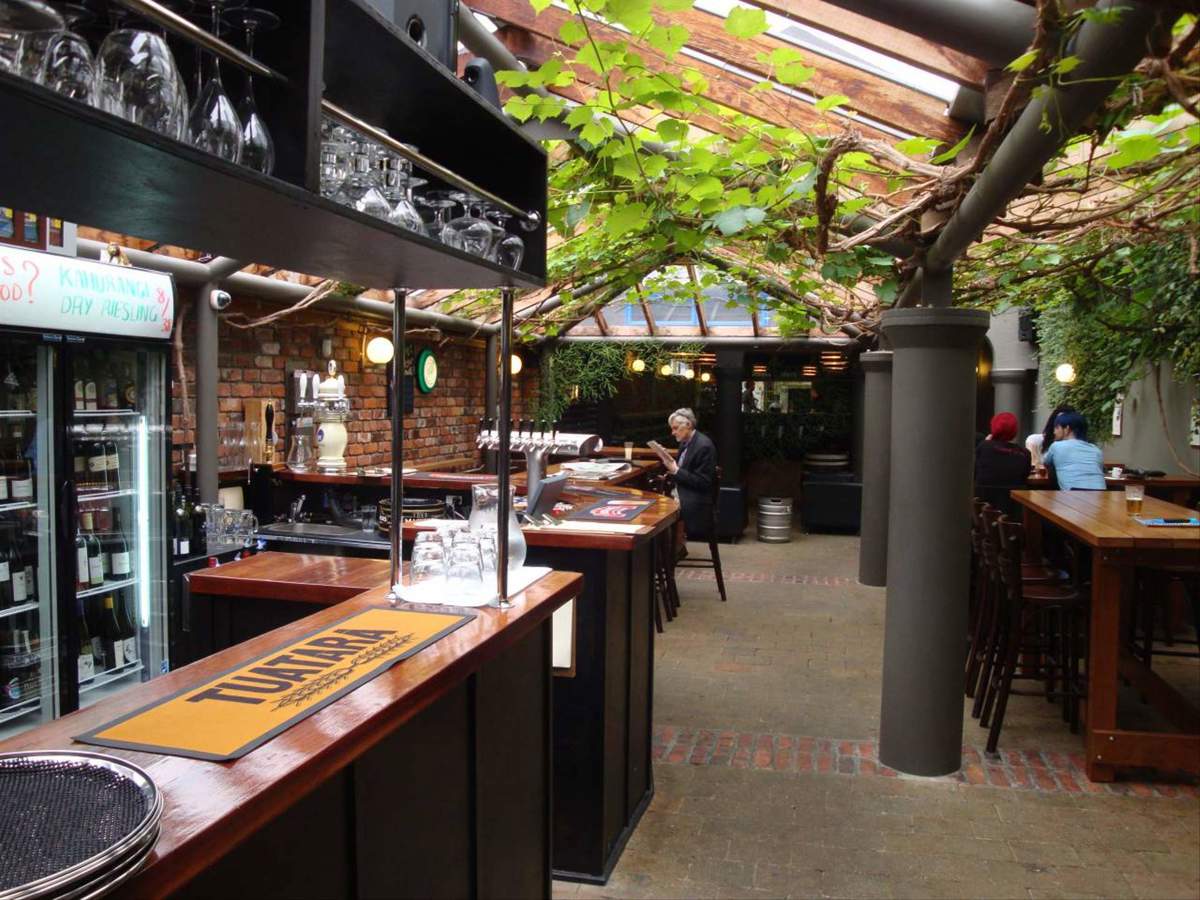 Hop Garden @ Melbourne Parkview Hotel | Best Restaurants of Australia