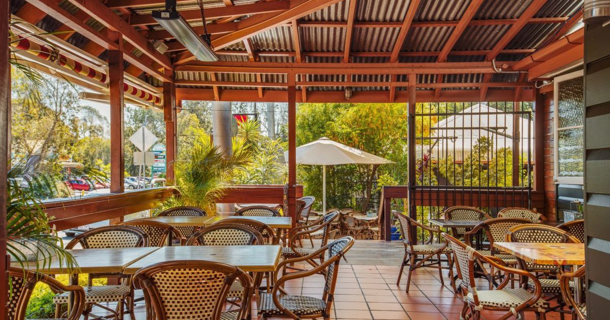 Samford Hotel | Best Restaurants Australia