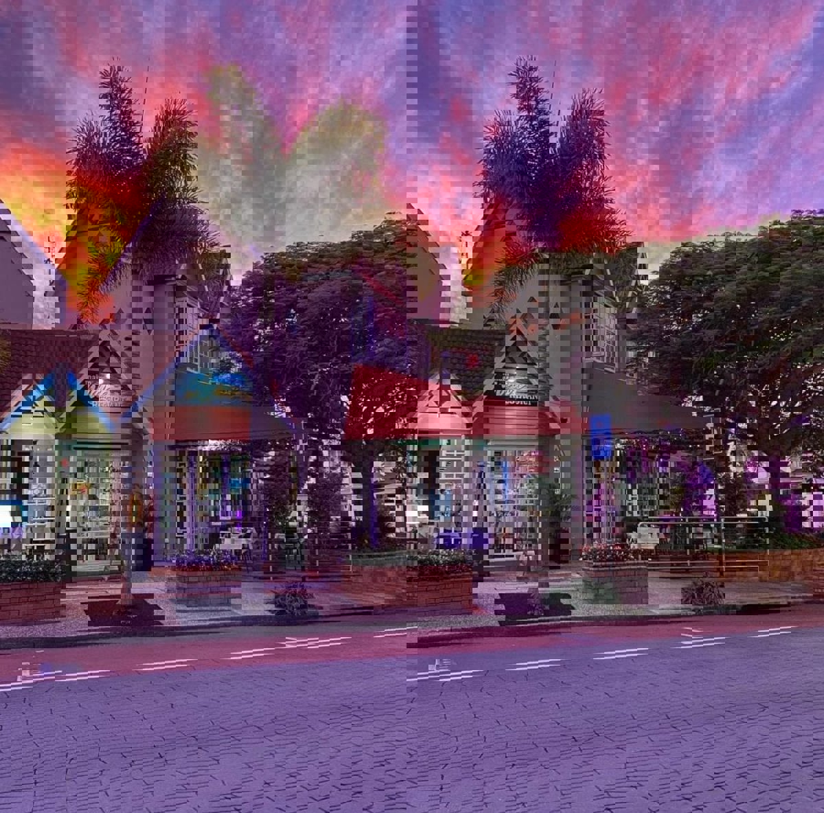 Main Wave Restaurant | Best Restaurants Of Australia | Best Restaurants ...