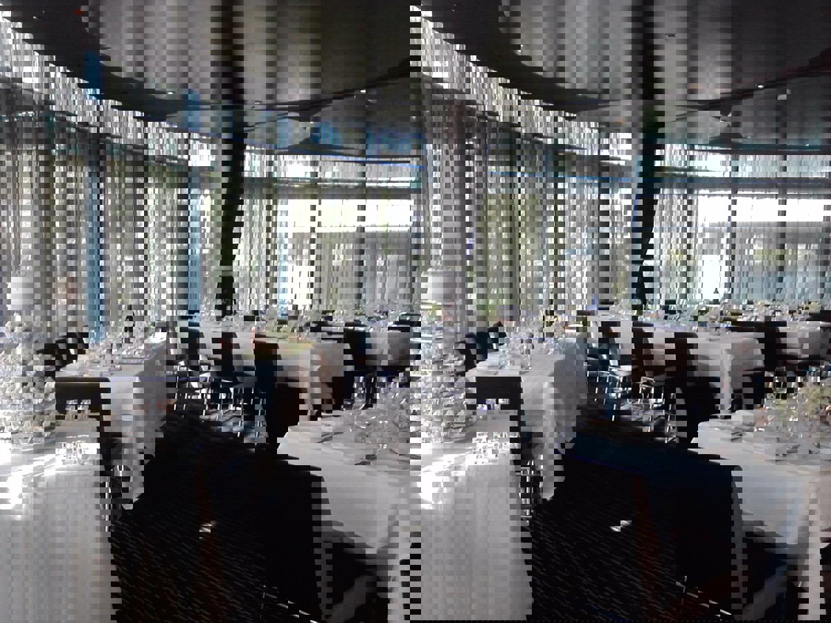 Trevi Lakeside Restaurant | Best Restaurants of Australia