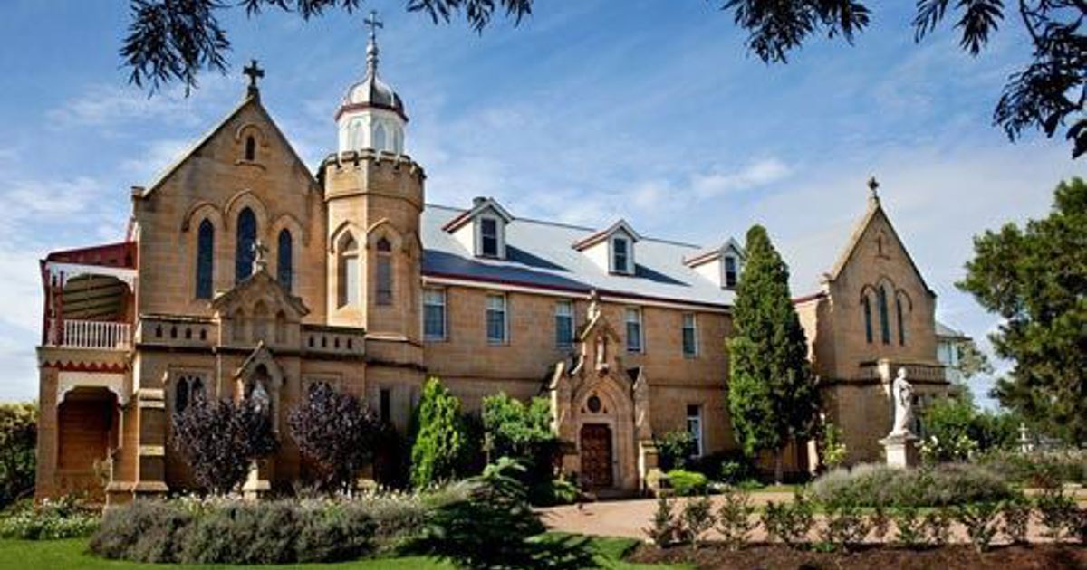 Country Escape Manor House, Regional Queensland | Best Restaurants ...